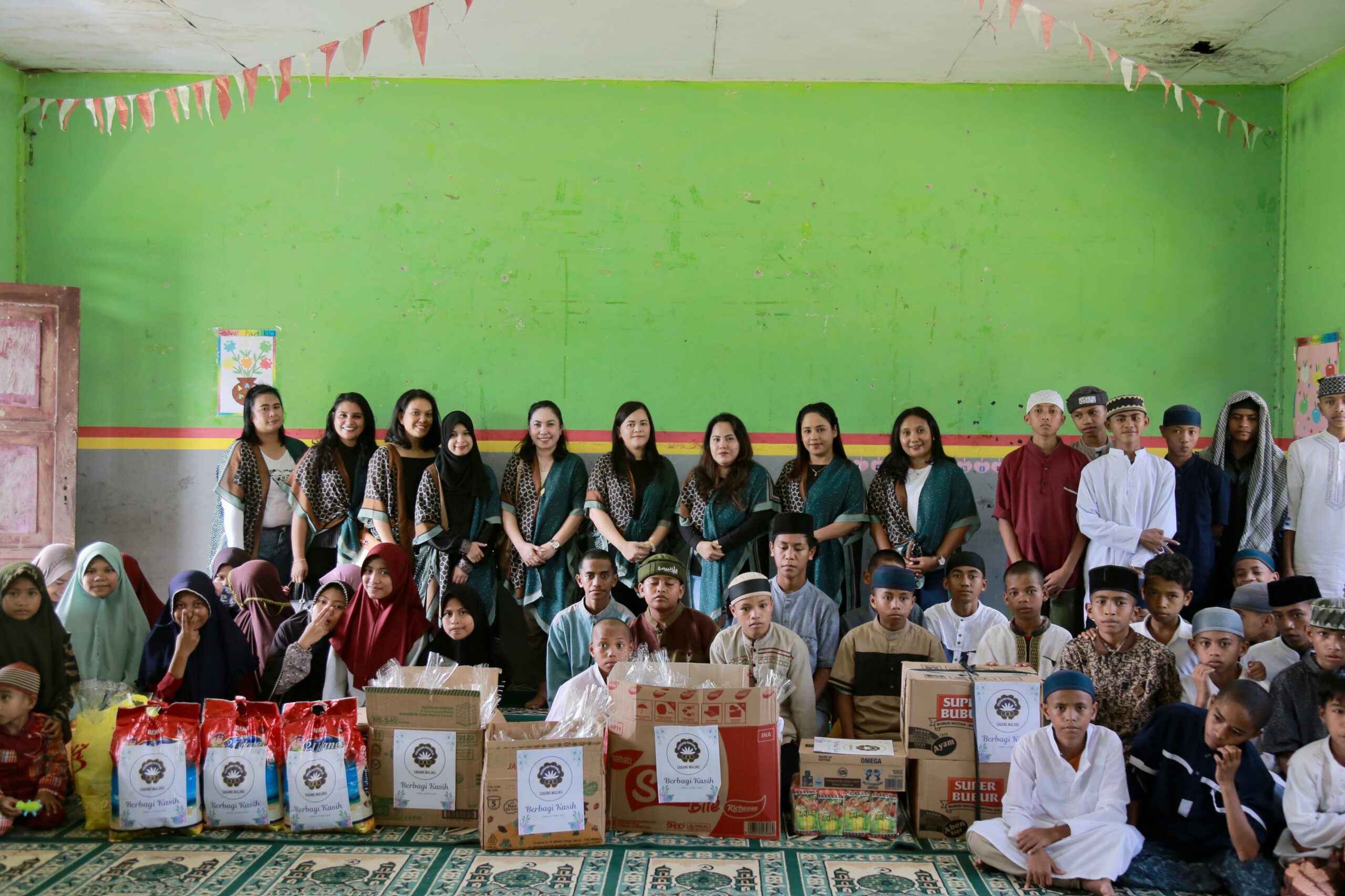 Persari Raharja Maluku Berbagi Kasih ke Pondok Pesantren Al Madinah ...